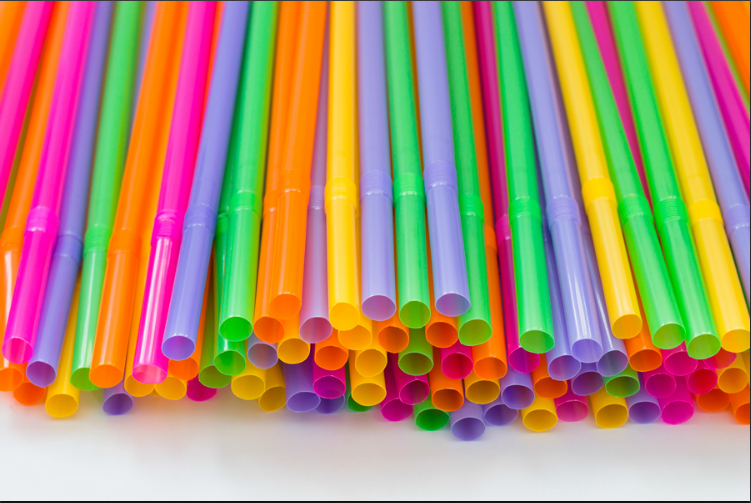 Crean popote comestible para reducir contaminación | NTR Guadalajara