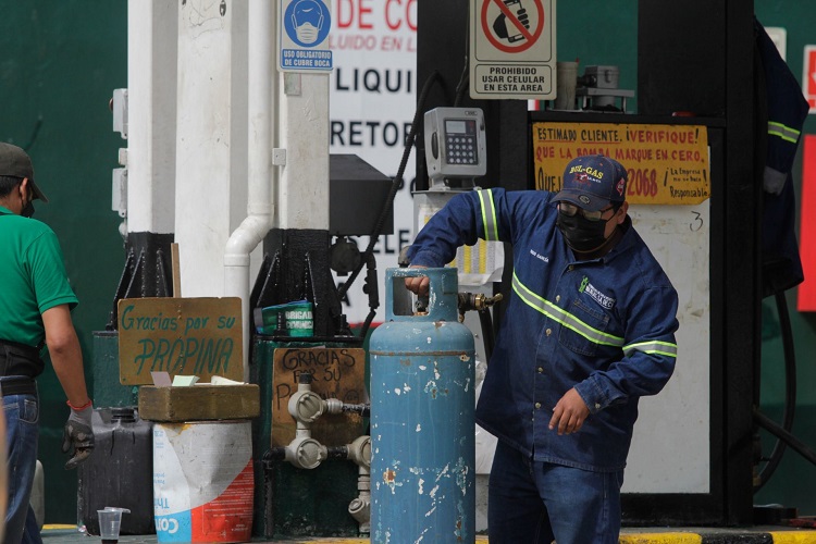 Gaseros ganan de 30 centavos por litro de gas; sin margen para operar ...