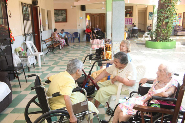 Disminuyen los asilos para adultos mayores - El Diario NTR | NTR ...