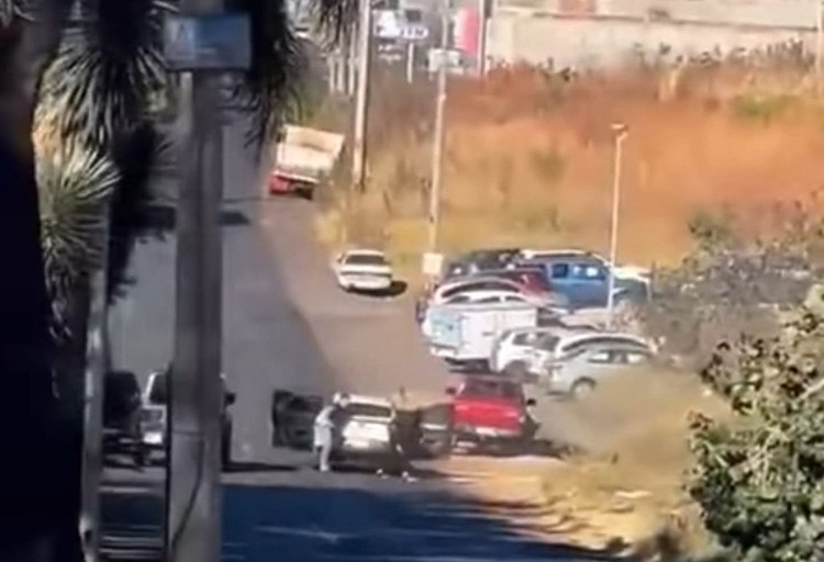 Reportan balacera entre civiles en Tepatitlán - El Diario NTR | NTR ...