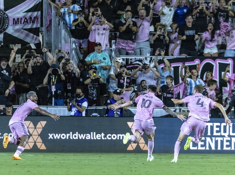 Messi marca el gol del triunfo en su estreno con el Inter Miami | NTR Guadalajara