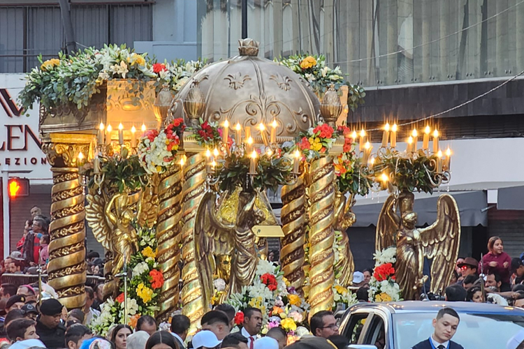 Inicia la Romería 2023 con miles de creyentes y danzantes - El Diario ...