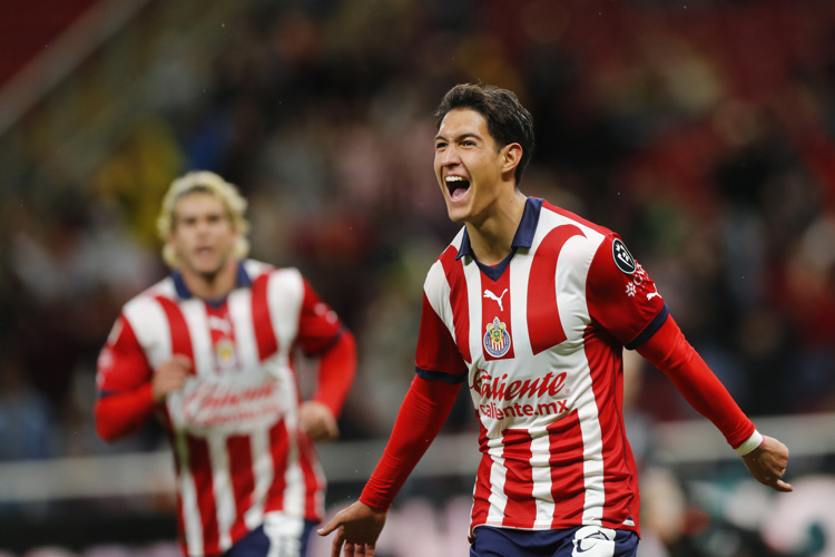 Chivas vence al Forge y se clasifica a octavos de la Concacaf | NTR ...