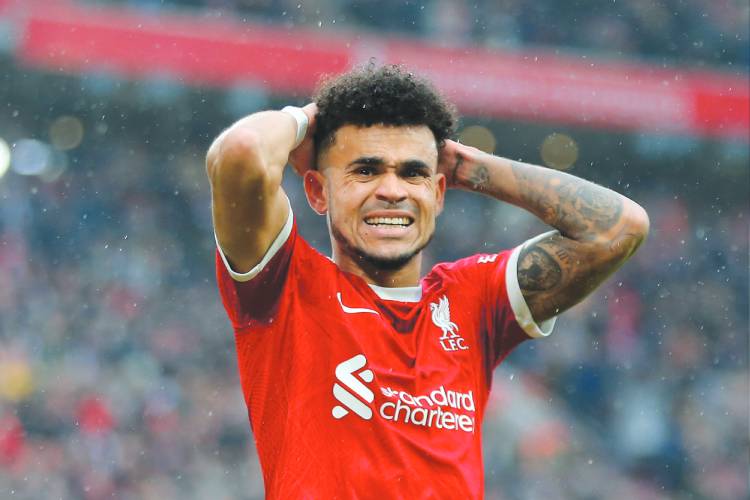 El Liverpool y el City dejan líder al Arsenal - El Diario NTR | NTR ...