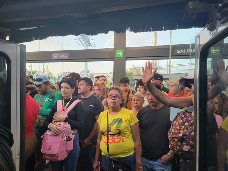 Transporte público, deficiente y escaso - El Diario NTR | NTR Guadalajara